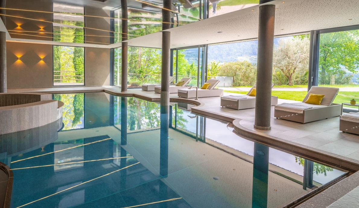 Vom Infinity-Pool in den Innenpool – Hotel Johannis, Südtirol